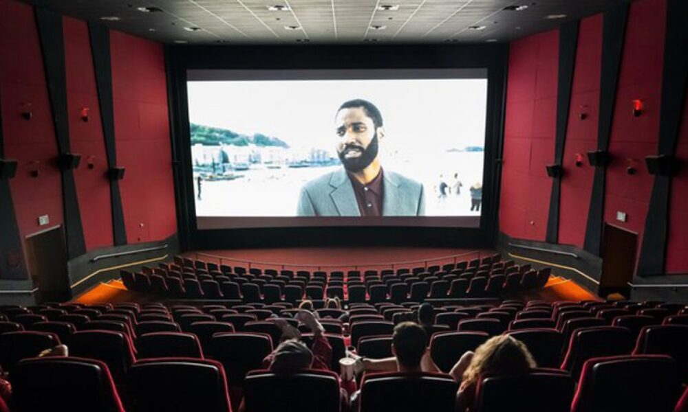 Chile y Argentina son los más caros de la región para ir al cine ...